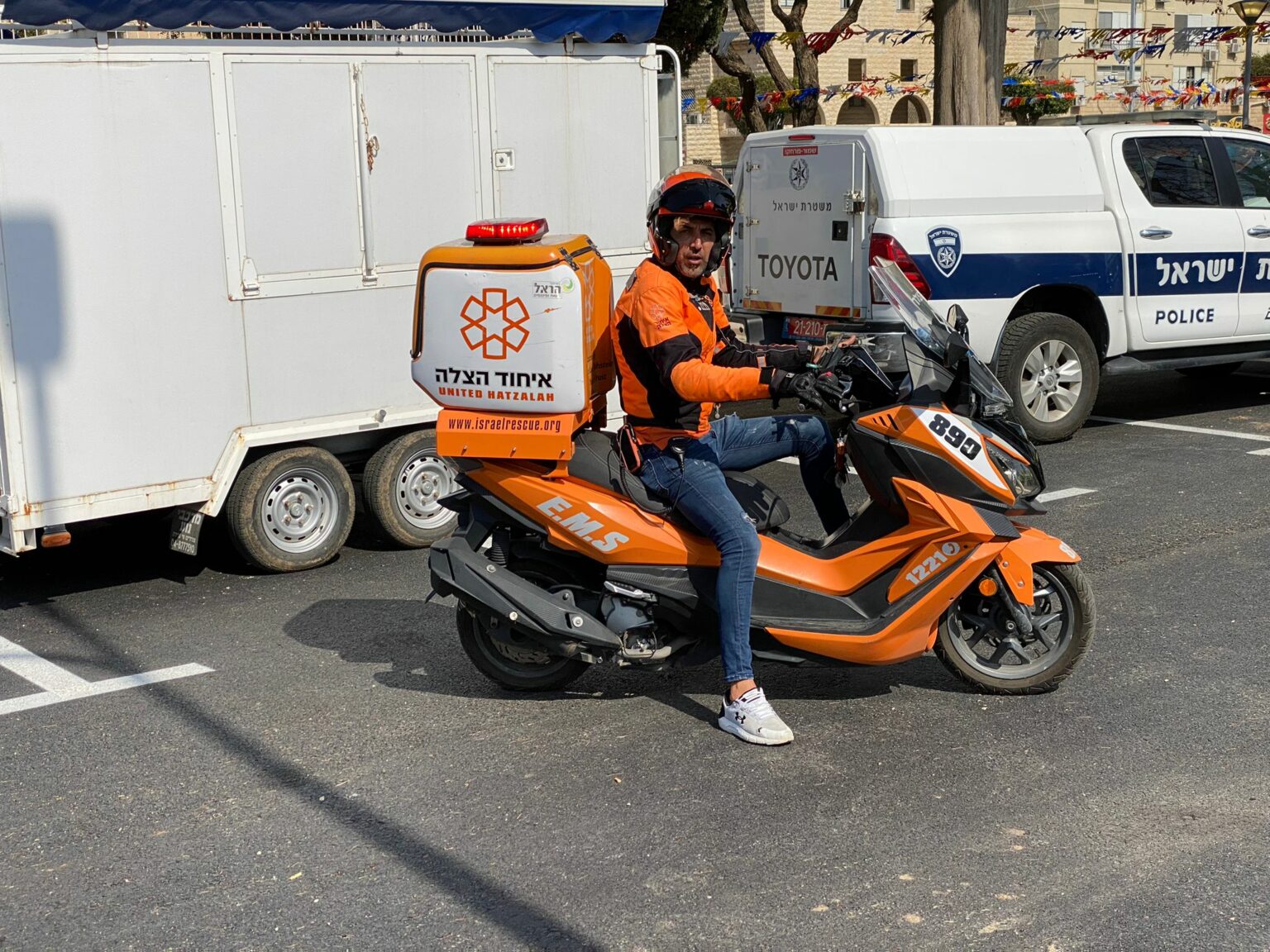 First Responders Revive Teen in Yarka Institute