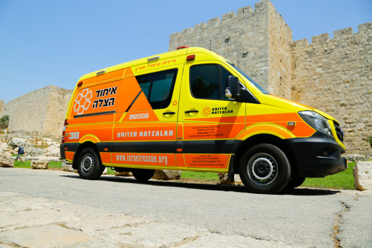 Naples 2024 Campaign Sponsored by Camille and Richard Forman - United ...